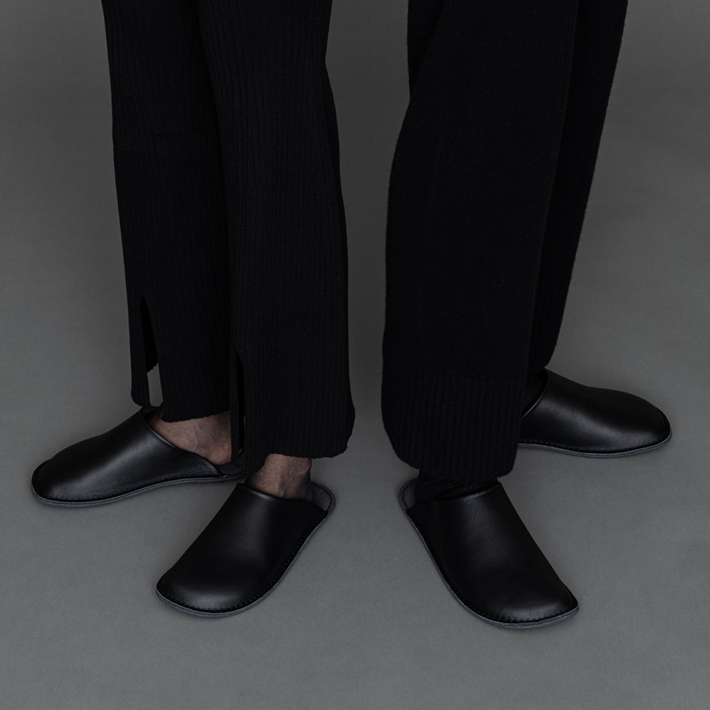 本革 スムースレザー ルームシューズ 黒 （M・L） – kuros.style