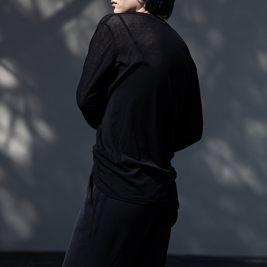 コットン シアー リラックス ロングスリーブTシャツ 黒 – kuros.style